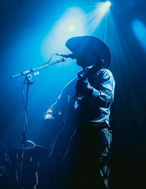Turnpike Troubadours Tease More New Music During Exclusive Holler Interview