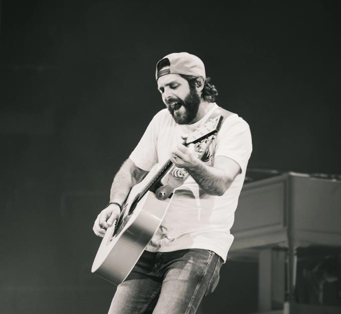 Thomas Rhett to Release New ‘20 Number Ones’ CD and Vinyl Box Set