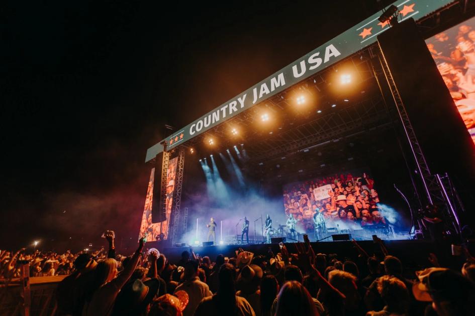 Country Jam USA: Line-Up, Dates & Tickets | Holler