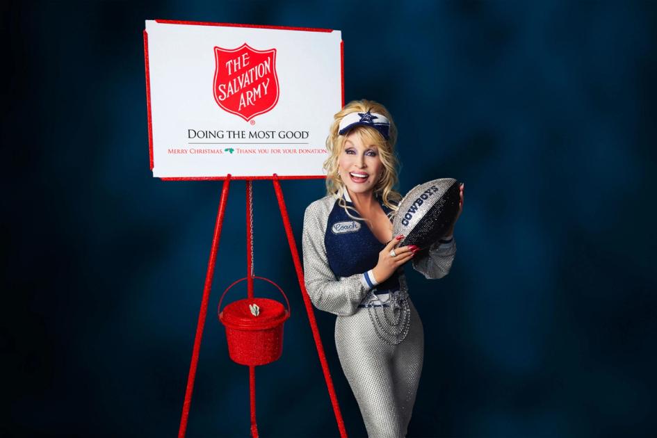 Dolly Parton Performs Medley of Hits and Covers Queen During Dallas ...