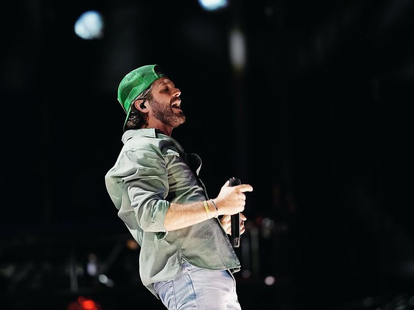 Thomas Rhett Scores UK Country Radio Airplay Chart No. 1 with ...