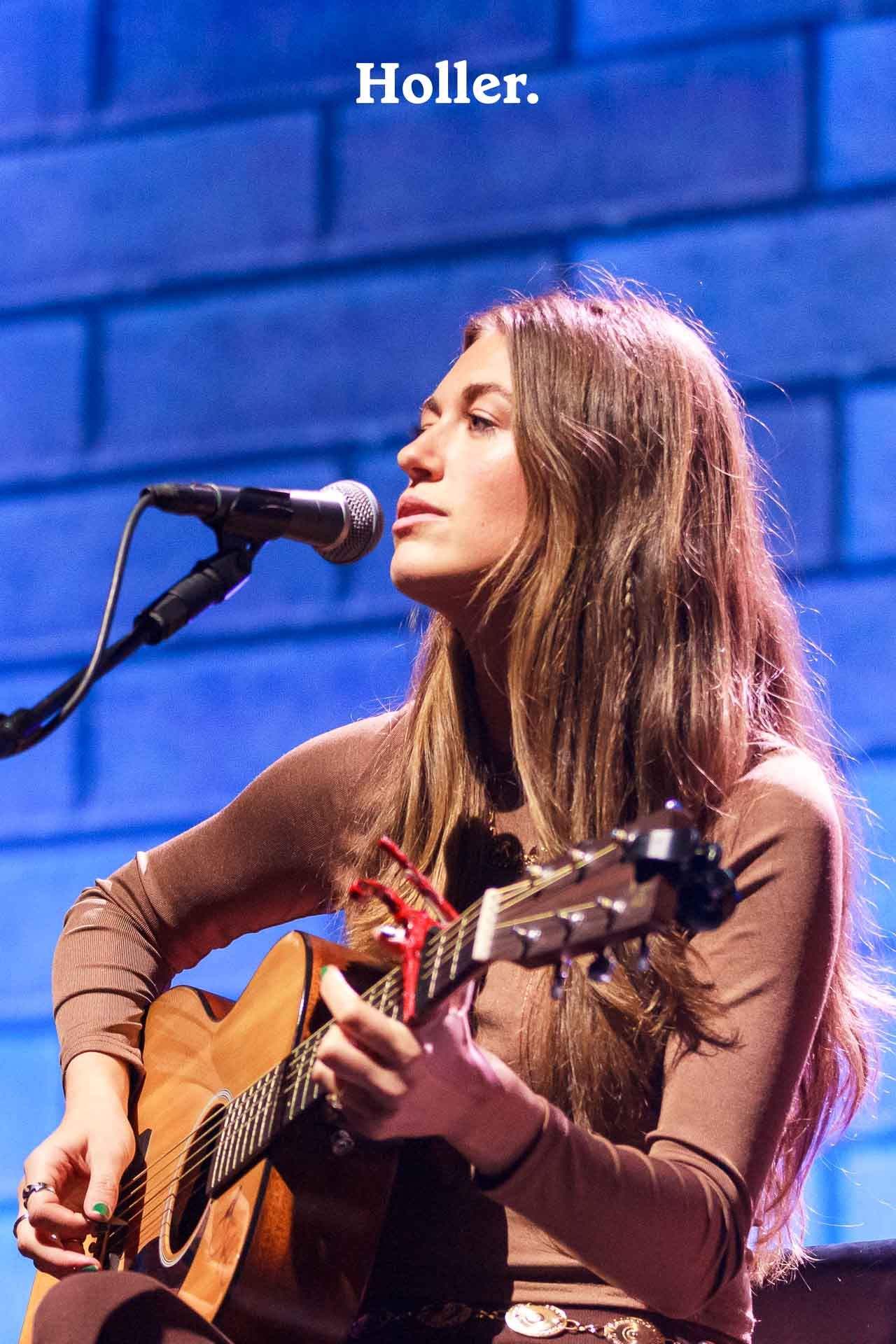 Lauren Watkins Performs New Song 'Mama I Made It' at C2C Festival 2024 ...