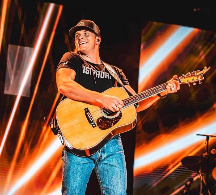 "I've Never Done This In All the Years I've Been Singing Country Music ...