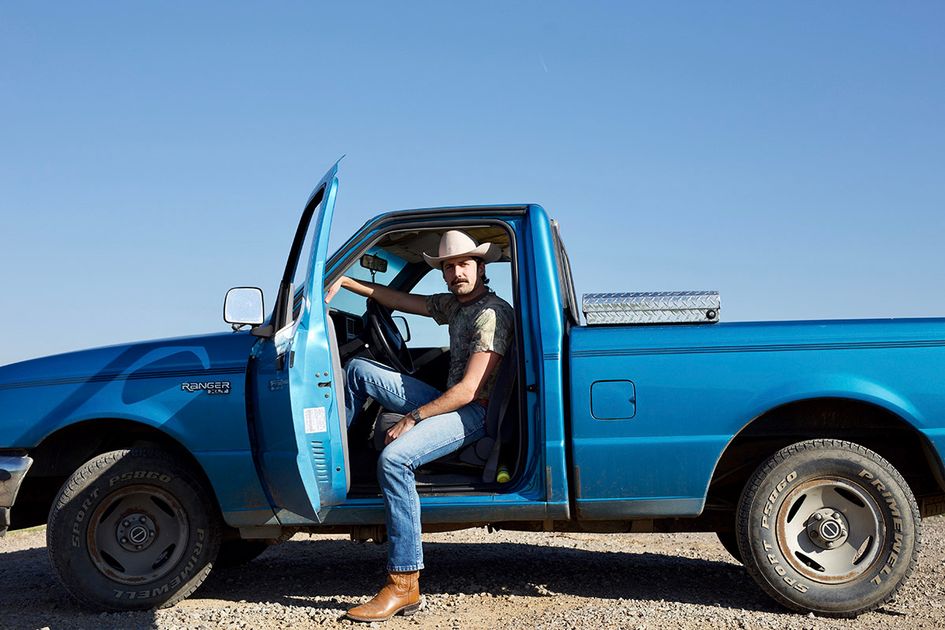 Dylan Earl - 'Buddy' Video Premiere | Holler