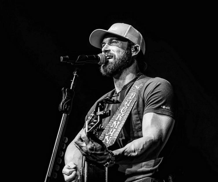 Riley Green Announces 2024 ‘Ain't My Last Rodeo’ Tour