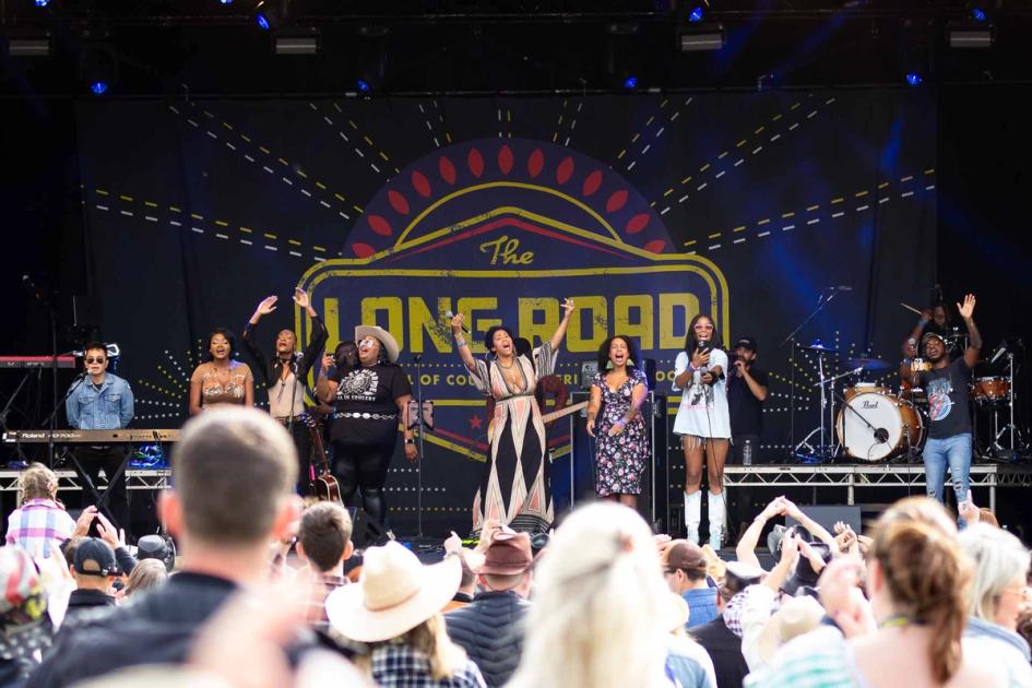 Rissi Palmer's Color Me Country All-Star Performance - The Long Road ...