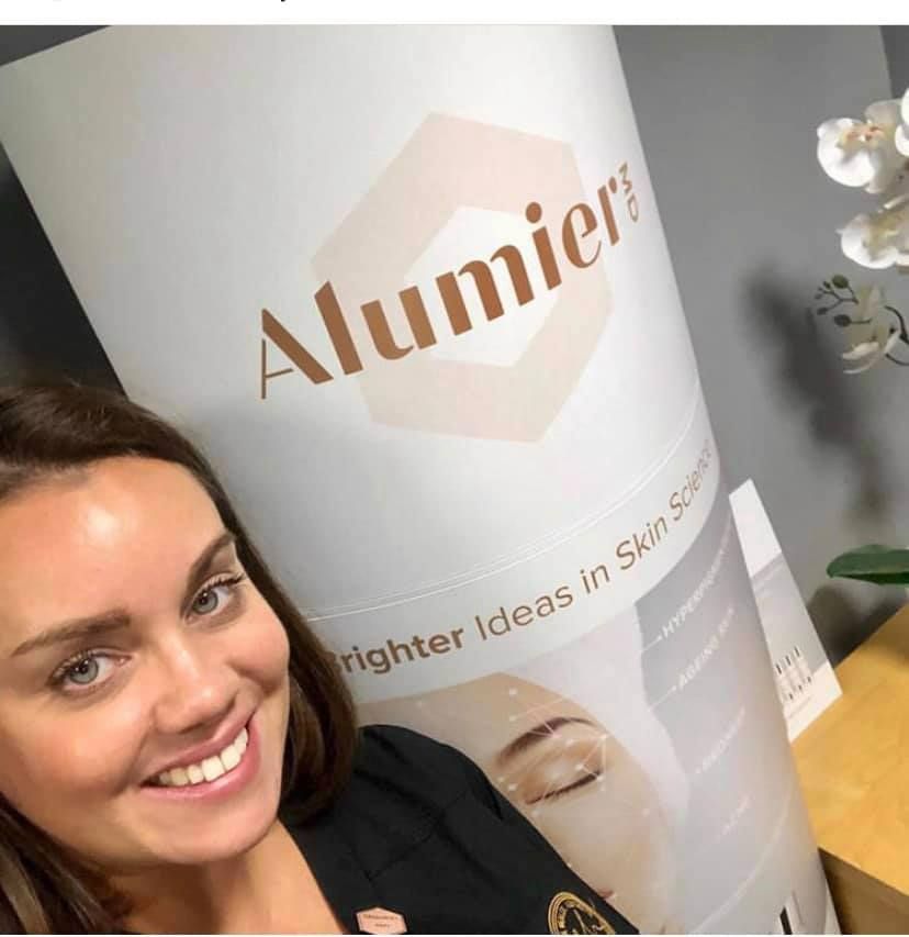 Sarah Healey's Instagram, Twitter & Facebook on IDCrawl