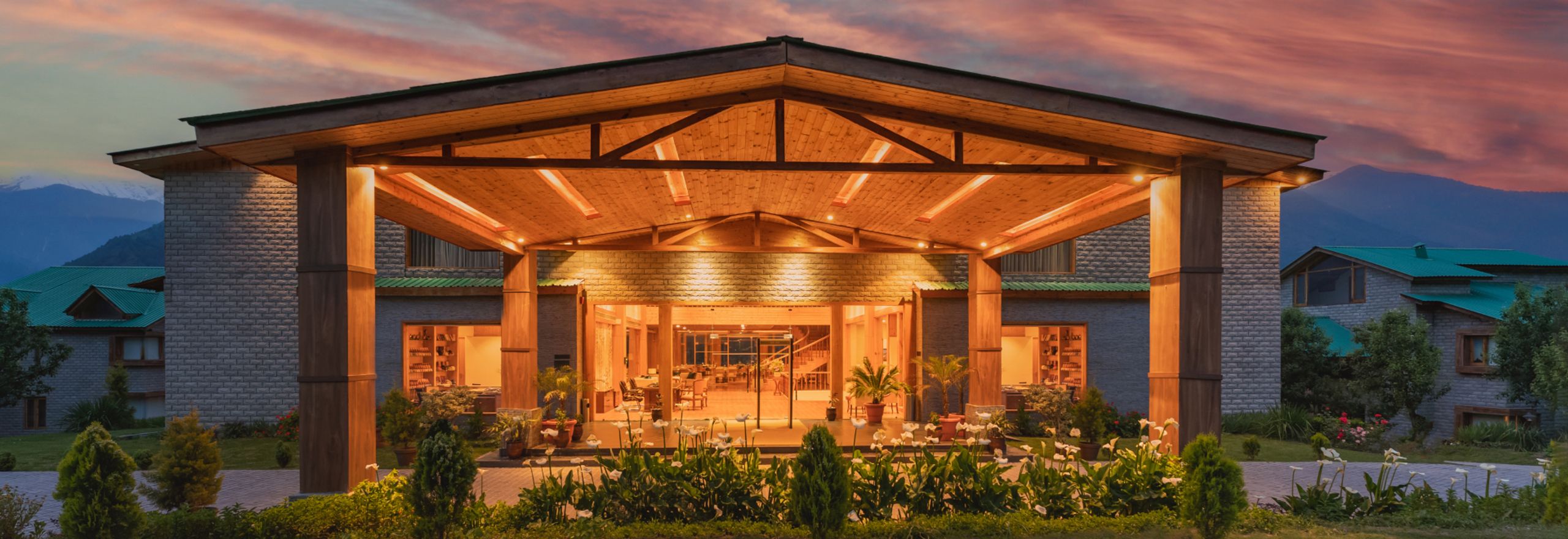 Baragarh Resort & Spa, Manali - IHCL SeleQtions | Luxury Hotel near Rohtang Pass, Manali