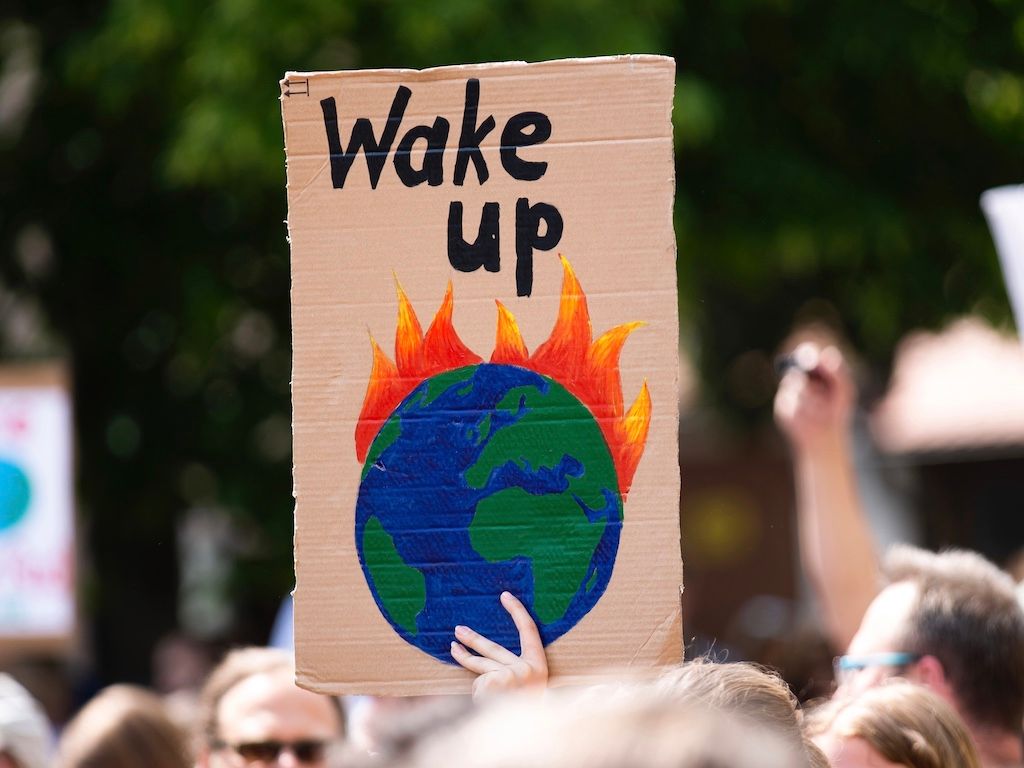 Exploring the Pros and Cons of Degrowth Theory | KnowESG