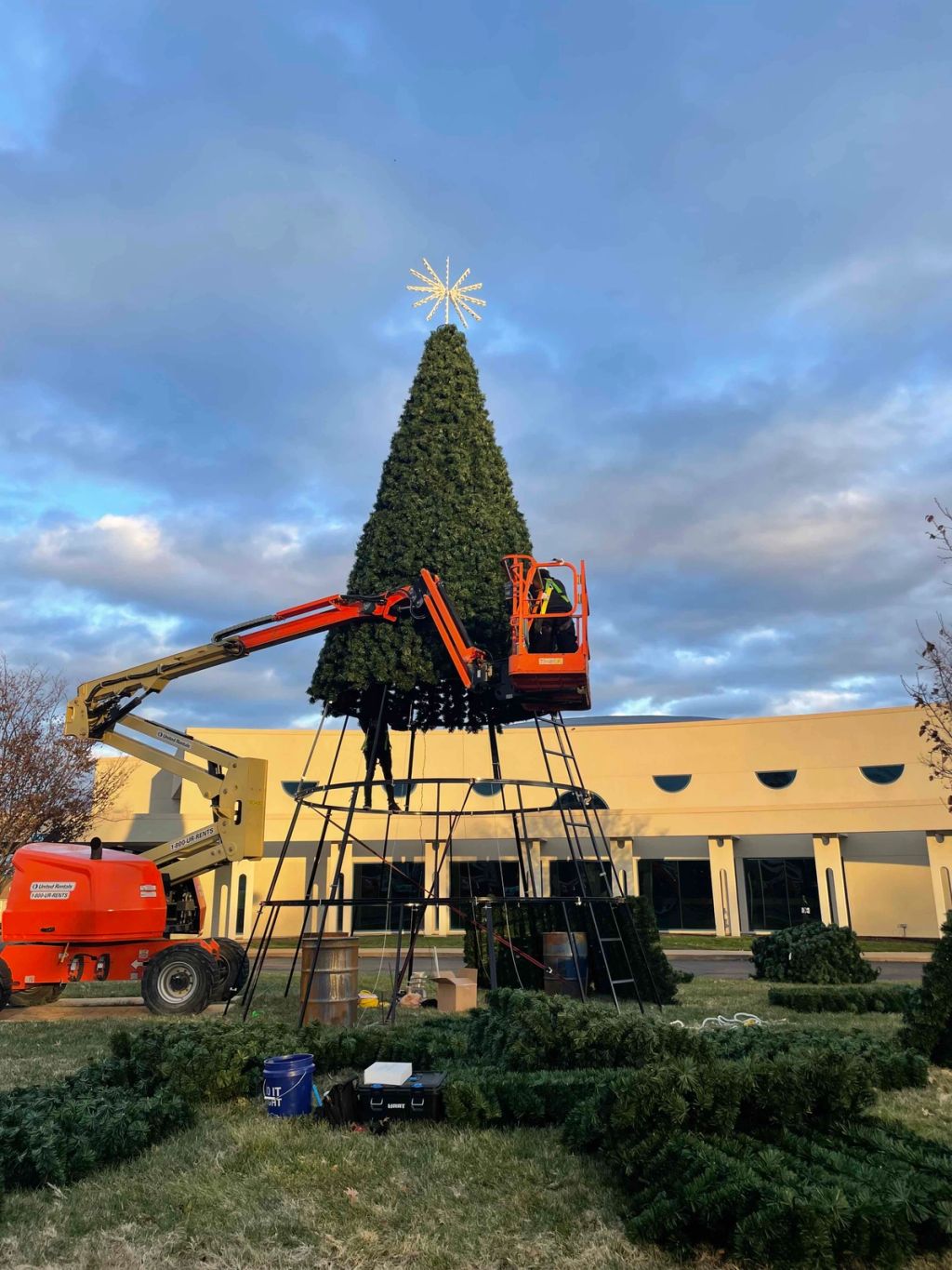 Commercial Christmas Decorating Services by Rent-A-Christmas