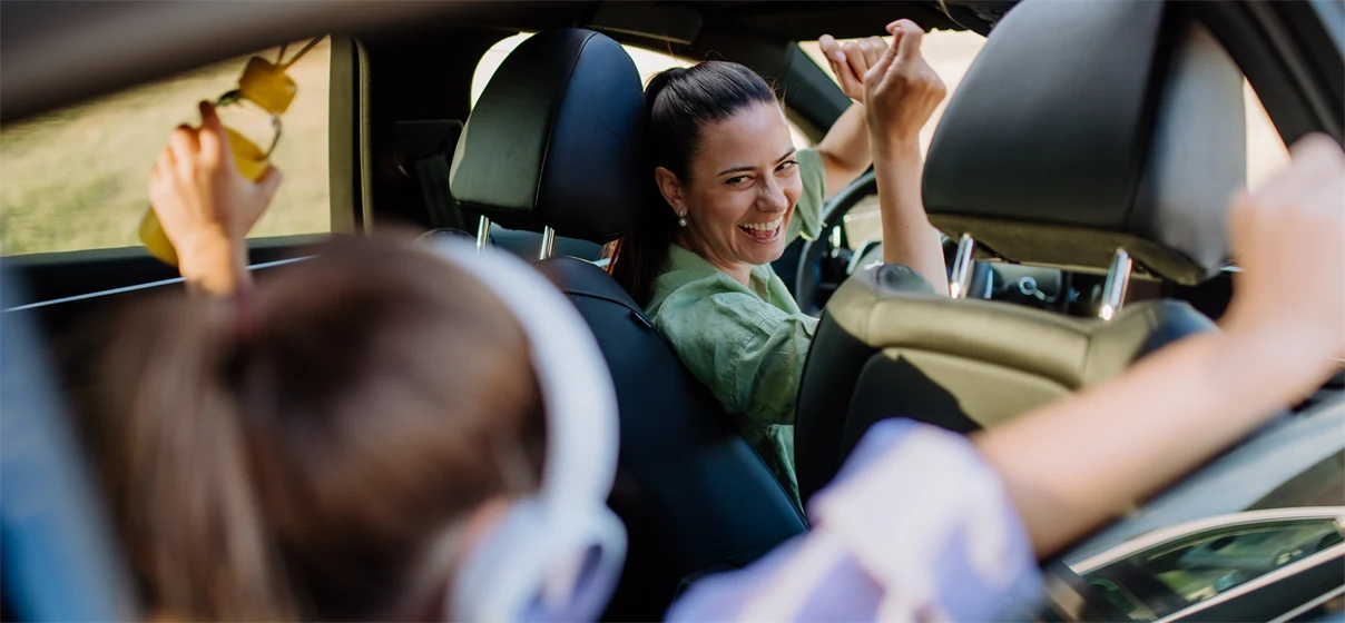 Aneo Mobility | Elbilsladdning | Semester med elbil – planera smart ...