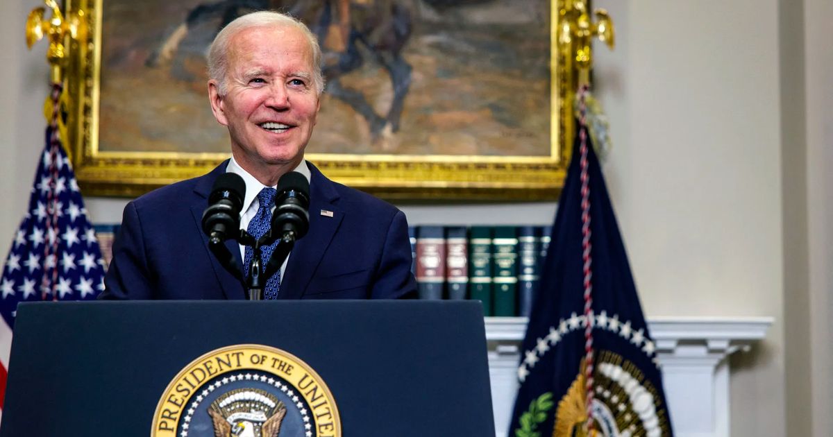 Can high-stakes debt-ceiling brinkmanship in the US lead to ...