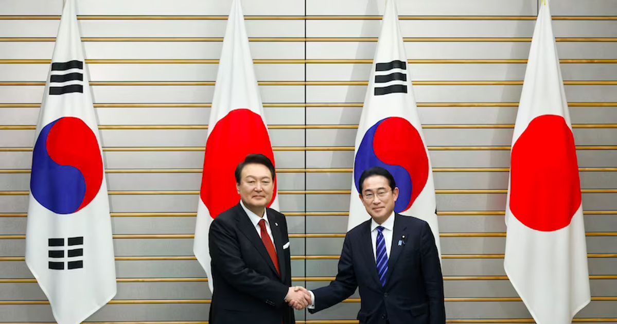 Japan and South Korea renew ties at Tokyo summit | United States ...