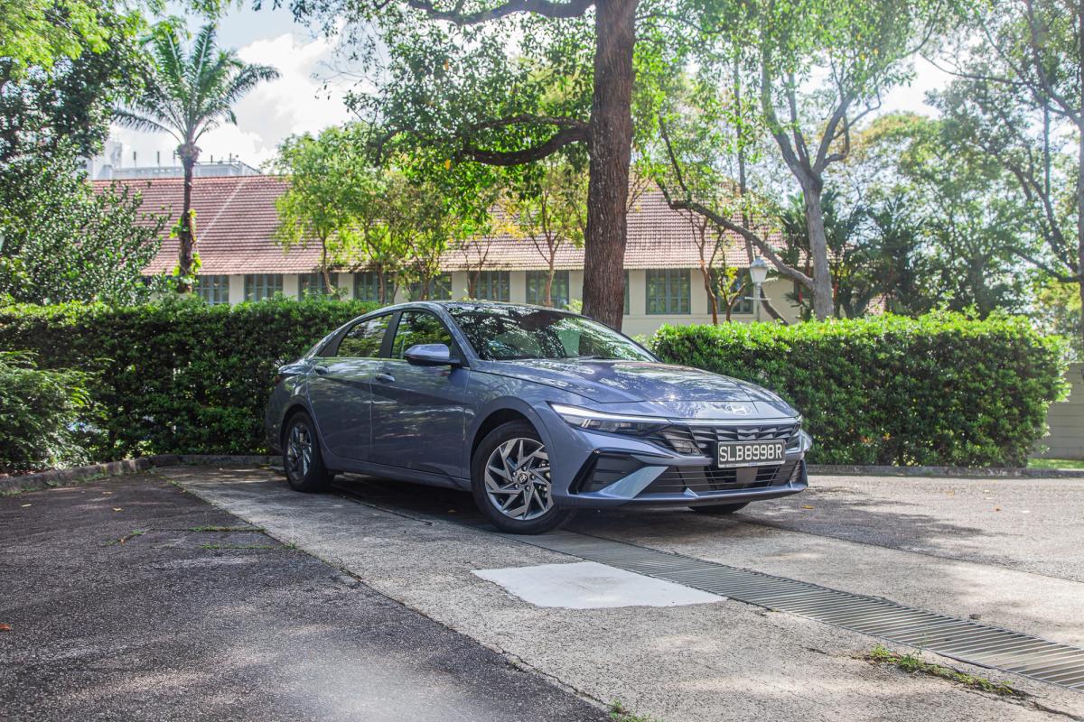 Hyundai Avante Hybrid Review: It's All You Want In A Hybrid Sedan ...
