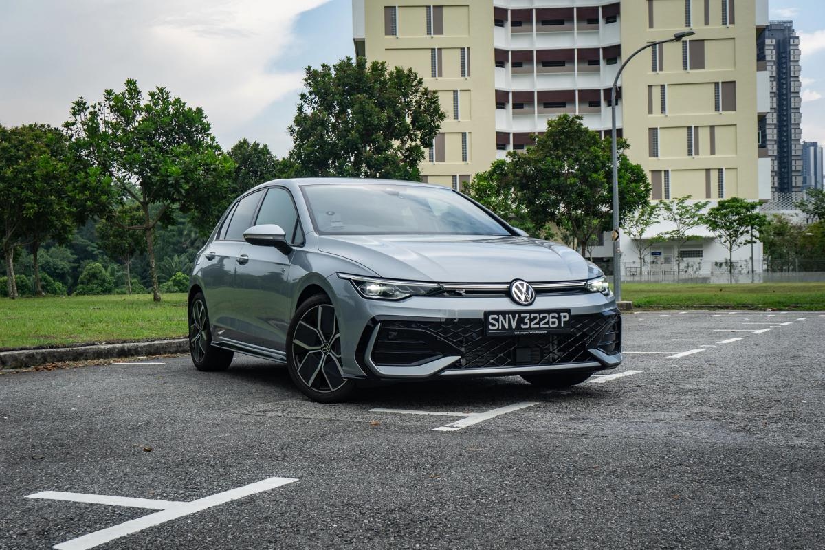 Volkswagen Golf R-Line Facelift Review: Still the Worthy People's Car ...