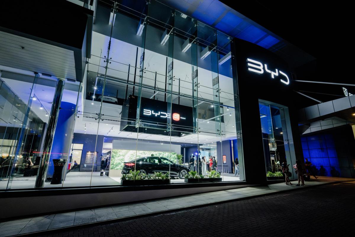 BYD Opens Flagship Showroom In Singapore | OneShift by Carousell