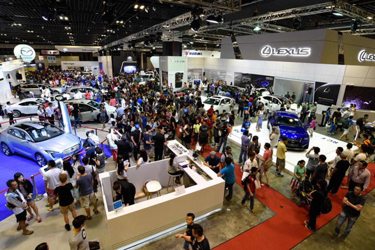 Record visitor numbers for Singapore Motorshow 2015 | OneShift by Carousell