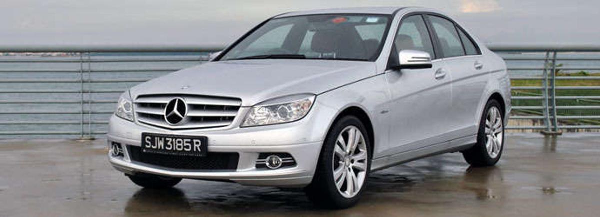 Mercedes-Benz C 200 CGI BlueEFFICIENCY Review: Boost Pressure ...