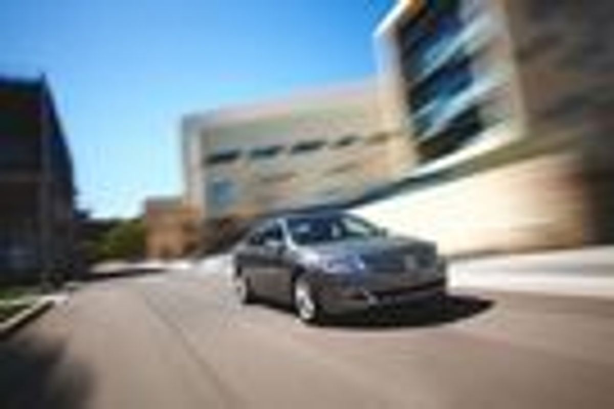 First Look: Lincoln MKZ Hybrid | OneShift by Carousell