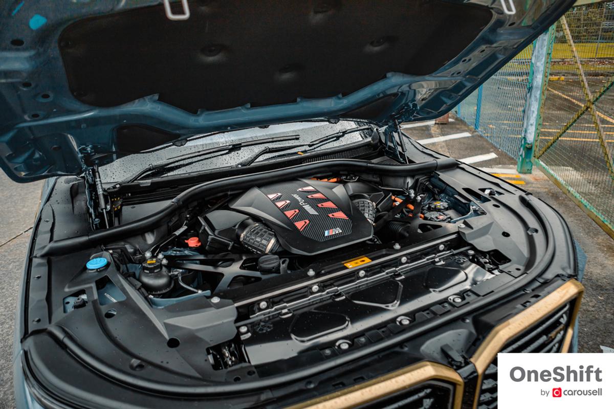 Editor's Note 4: The Tale Of The Two V8 SUVs | OneShift by Carousell