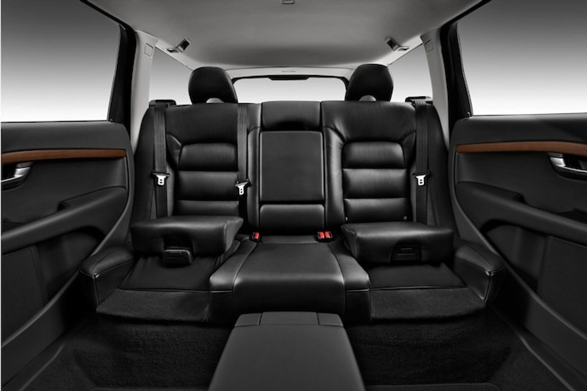 Volvo Cars celebrates 25th anniversary of the integrated booster ...