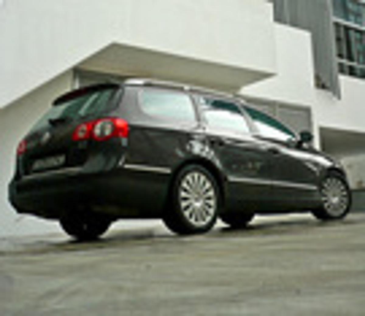 Volkswagen Passat Variant 3.2 V6 4Motion Review: The BIG Shift ...