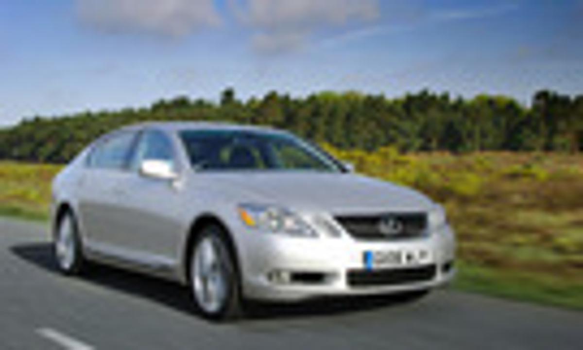 Singapore: Limited-edition GS300 'Passionate Black' series | OneShift ...