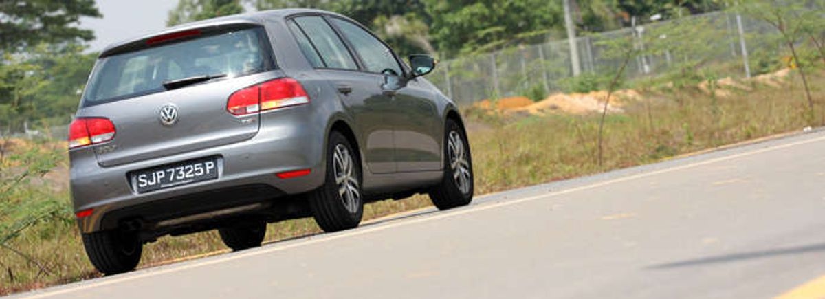 Volkswagen Golf 1.4 TSI (DSG) Review: The right tee | OneShift by Carousell