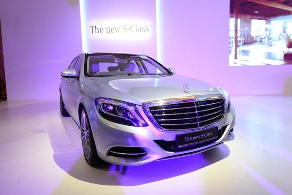 SG: Mercedes-Benz Welcomes The New S-Class, an Icon Across Generations ...