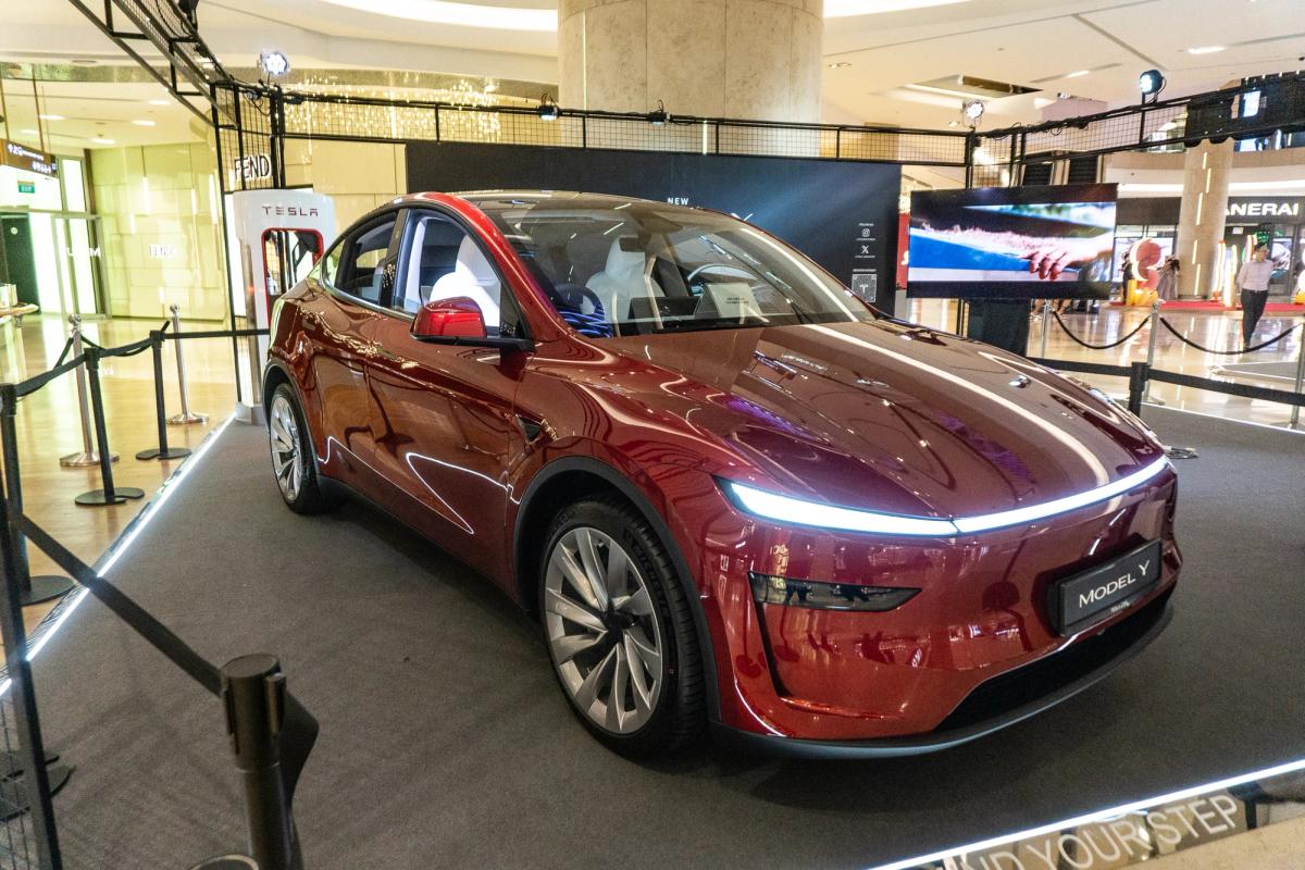 New Tesla Model Y Makes Asia-Pacific Debut In Singapore | OneShift by ...