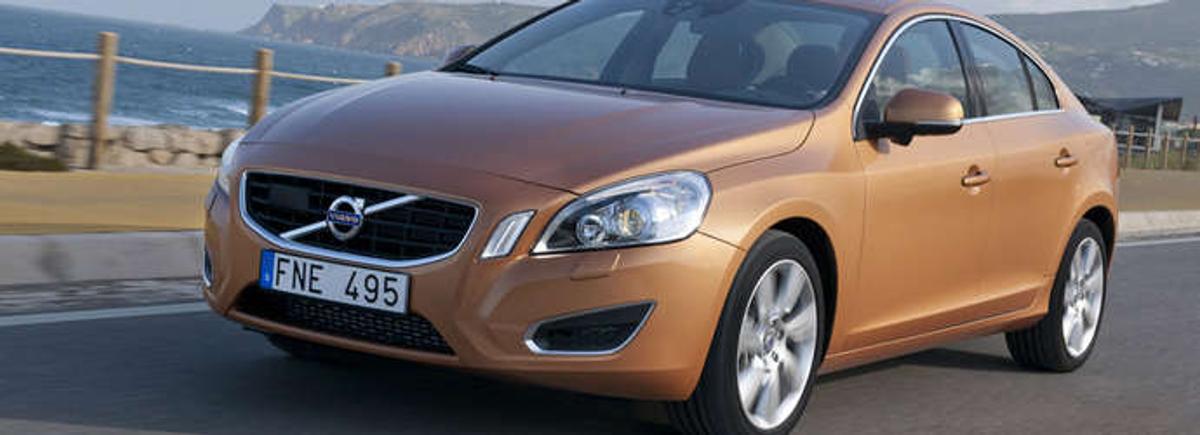 Best Car Safety Device: Volvo Pedestrian Detection with Full Auto Brake ...