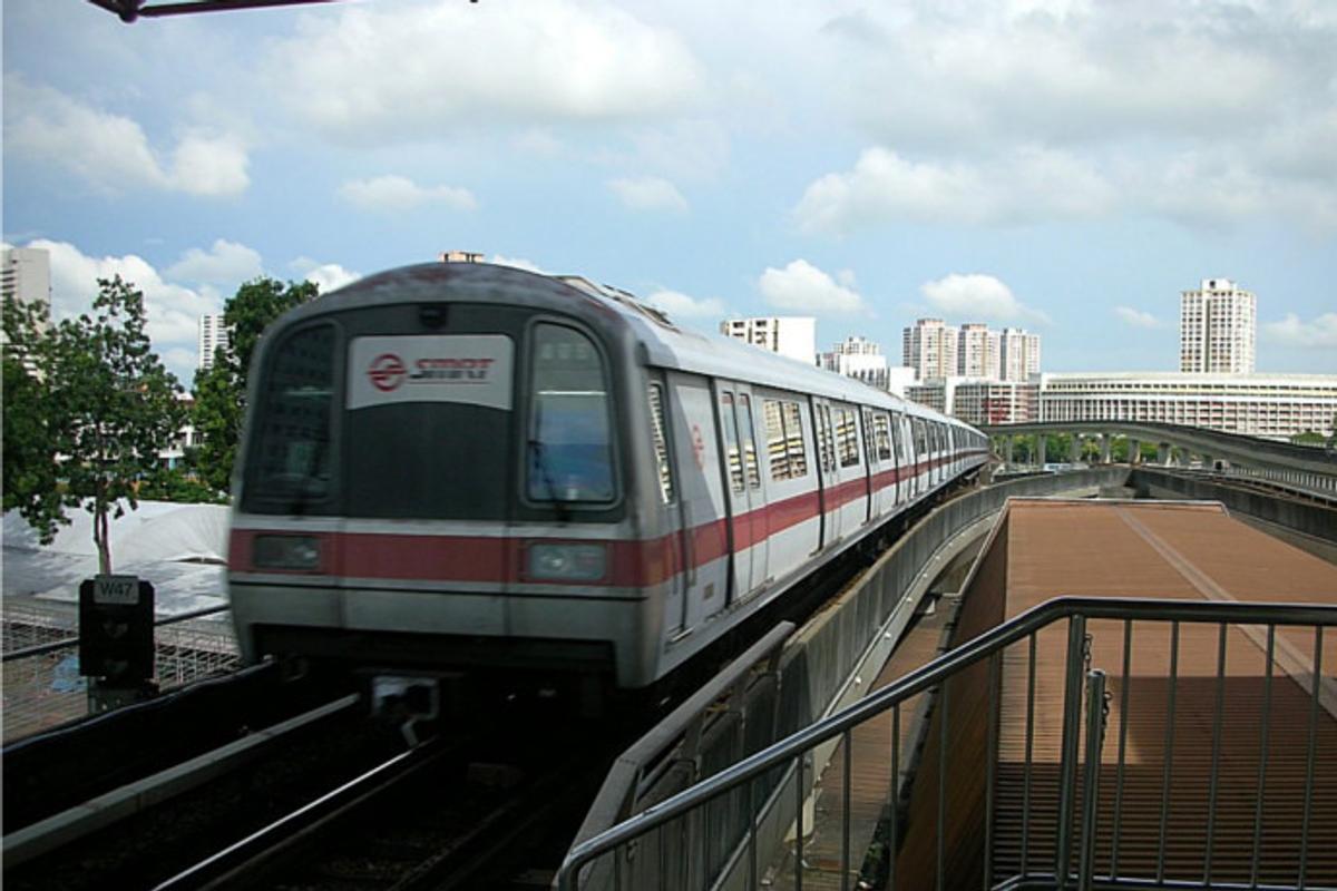 SG: SMRT apologises for service disruptions | OneShift by Carousell