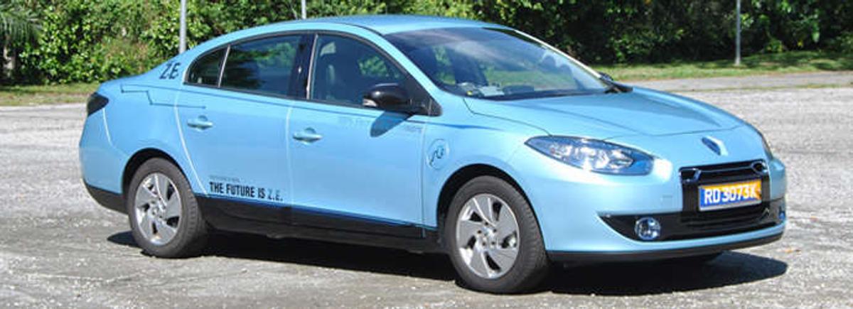 Renault Fluence ZE Review: The Electric Dream comes true | OneShift by ...