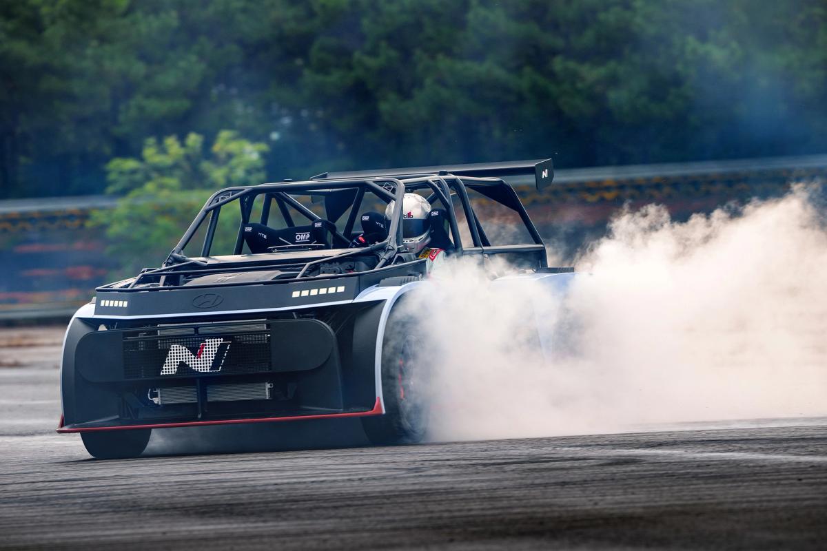 Eccentric Hyundai RN24 “Rolling Lab” Could Be The Performance EV Car ...