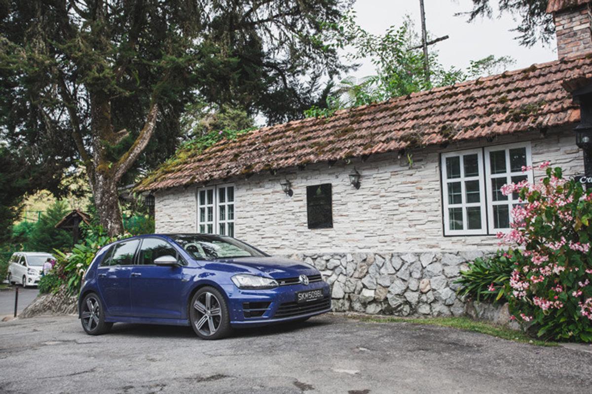Volkswagen Golf R (DSG) 2.0 Review: Exuberance redefined | OneShift by ...