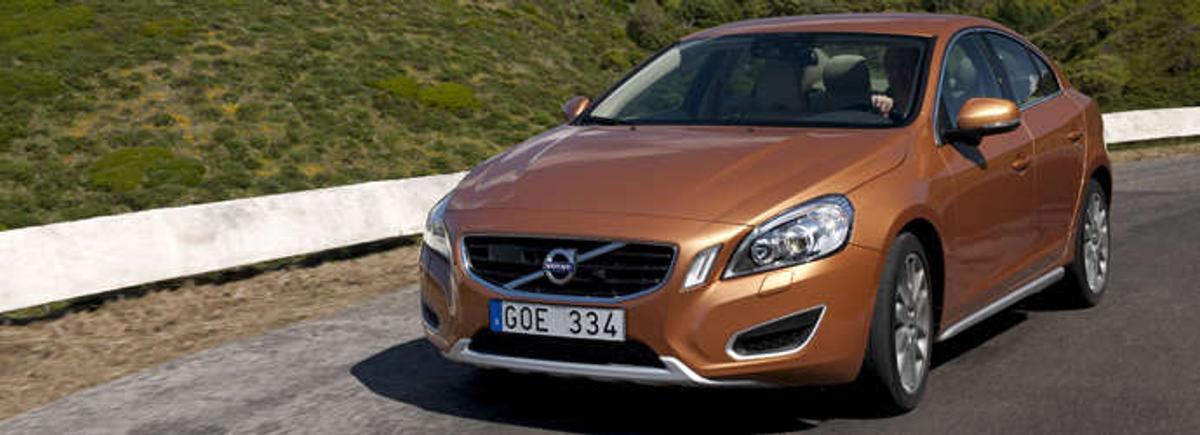Volvo S60 2.0T Review: Swede Decadence | OneShift by Carousell