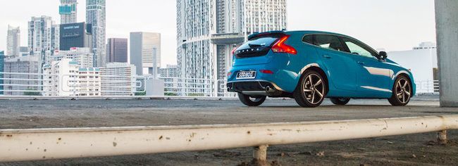 Volvo V40 1.6 T4 R-design Review: Rebel in blue