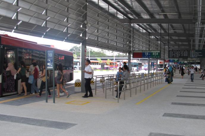 SG: LTA conducts trial of new signage