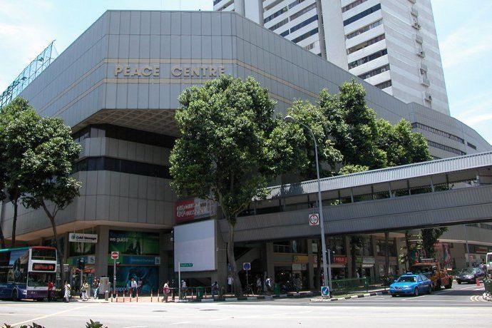 SG: Loose Aluminium Cladding causes road closure | OneShift