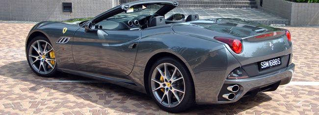 Ferrari California 30 4.3 Review: Life begins at 30