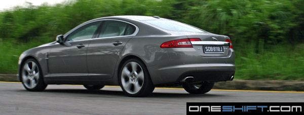 Jaguar XF SV8 4.2 Review: The comeback Cat