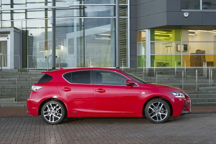 New Lexus CT 200h Entertainment Packs | OneShift