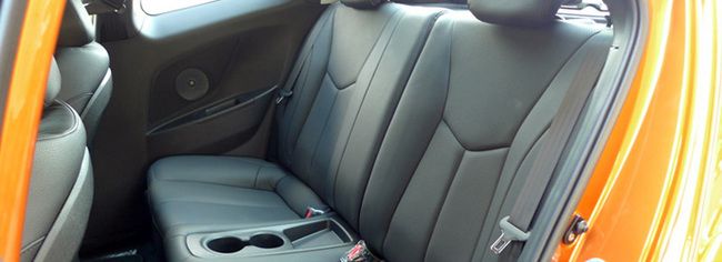 Hyundai Veloster 1.6 GLS Sunroof Review: Split personality