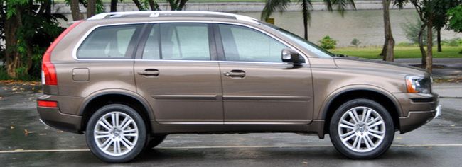 Volvo XC90 2.5T Refresh Review: Soldiering on