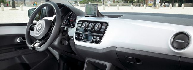 Volkswagen UP! 75 Review: Moving on up!
