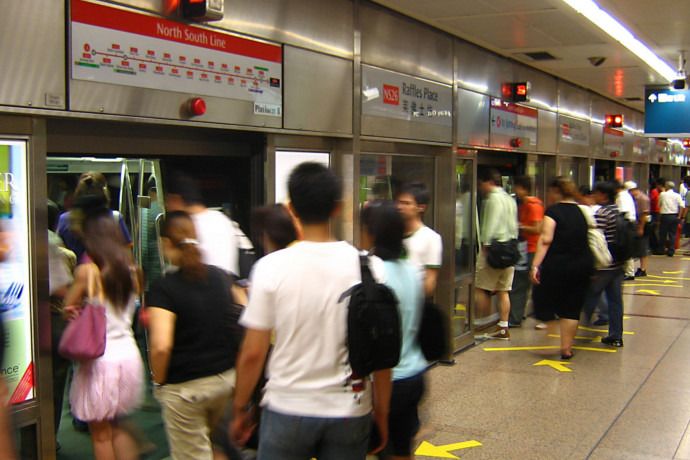 SG: LTA to extend Free Pre-Peak Travel scheme | OneShift