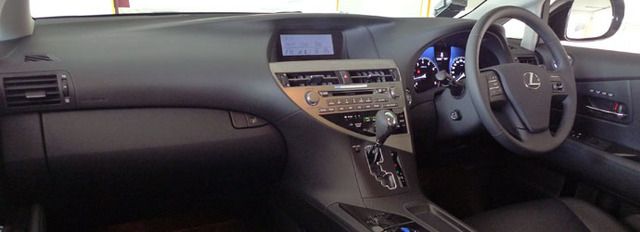 Lexus RX270 Executive Review: Smooth Operator