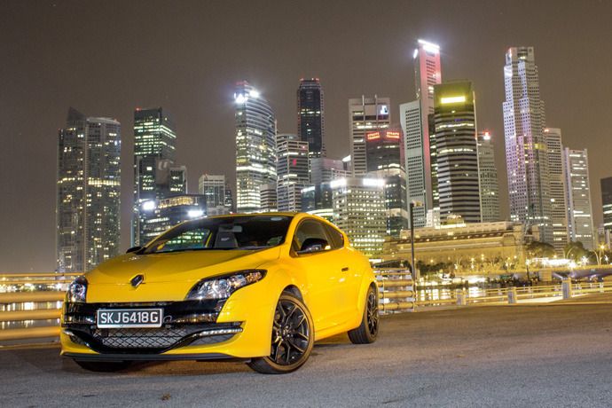 Renault Megane RS265 2.0 Review: Wild track child | OneShift