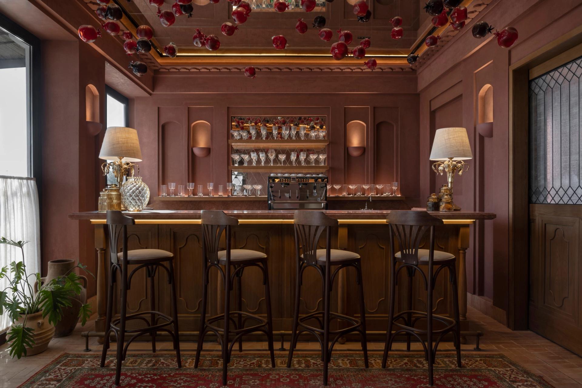 Villa Mamas | Verhaal