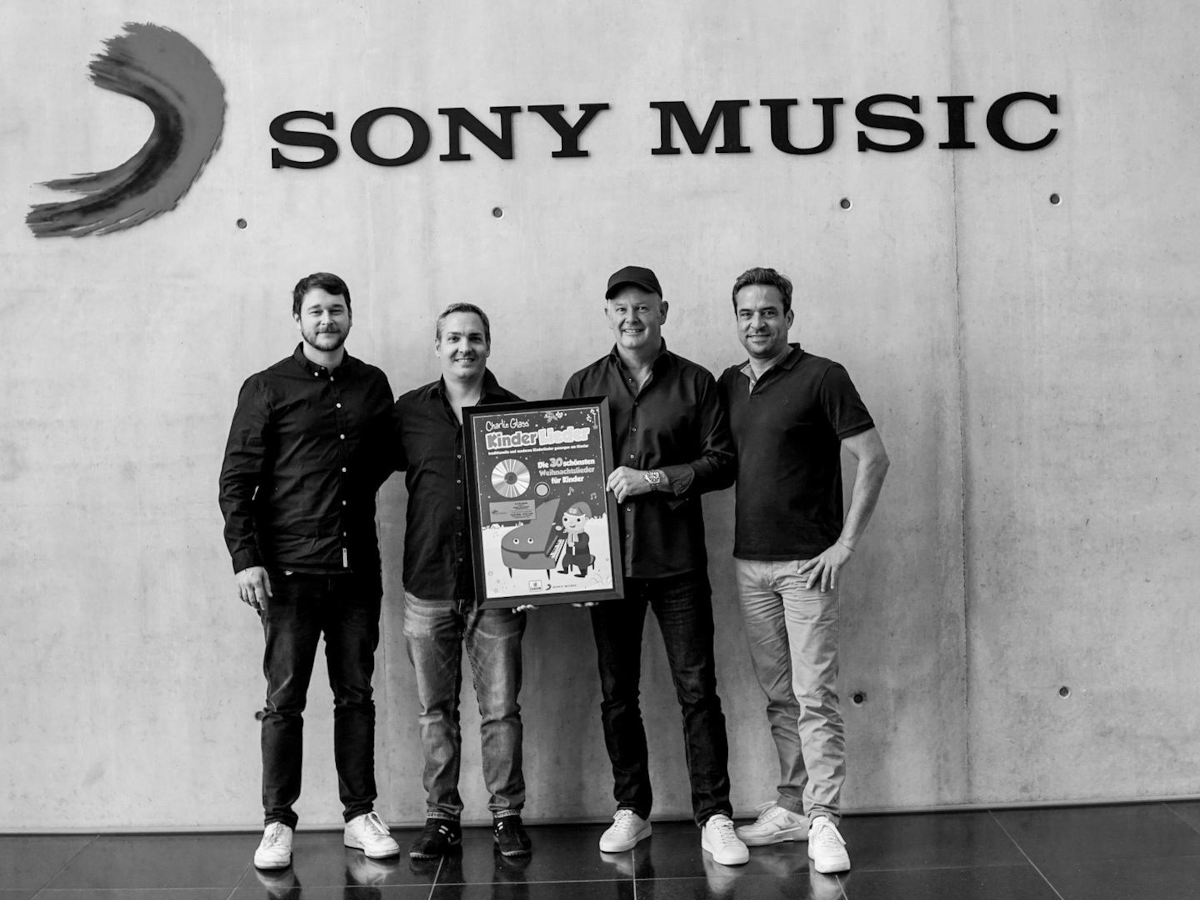 Brandora Spielwaren und Lizenzen